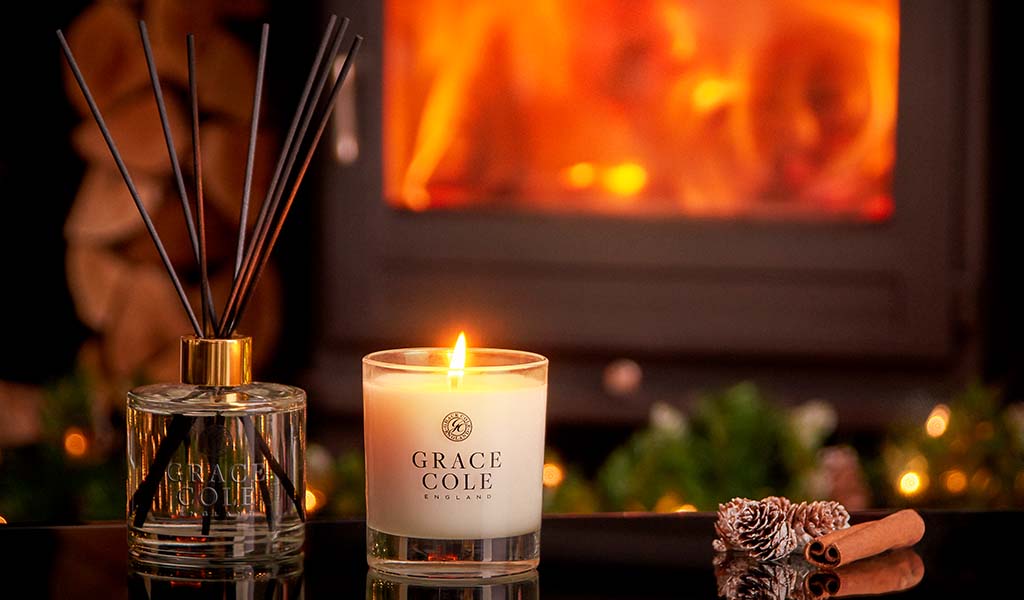 Create The Perfect Atmosphere In Your Home This Christmas – Grace Cole